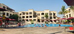 The Village at Cove Rotana (Sheikh Mohammed Bin Salem Road), otel