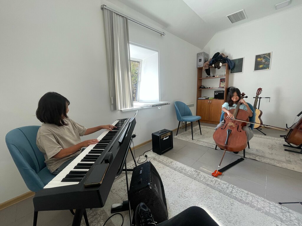 Müzik okulları ve konservatuarlar Adai music, Almatı, foto