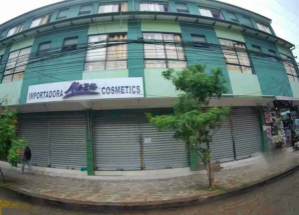 Kozmetik ve parfümeri mağazaları Importadora Aleza Cosmetics, Santa‑Krus, foto