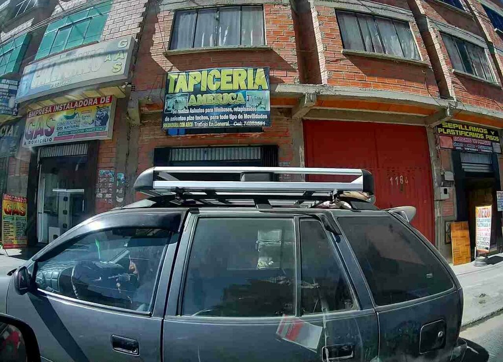 Oto döşeme Rios De Jordan Upholstery, El Alto, foto
