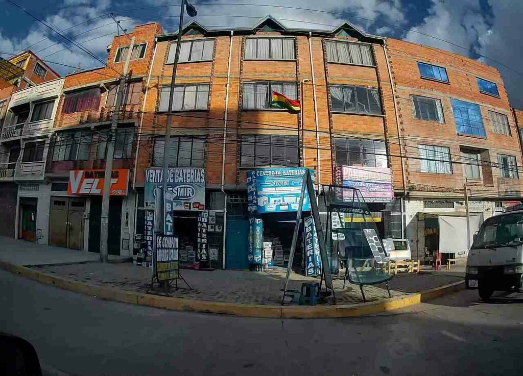 Otomobil yedek parçaları Auto Parts Store, El Alto, foto