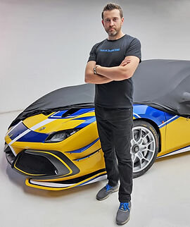 Otomobil servisi Carbonov Design, Dubai, foto