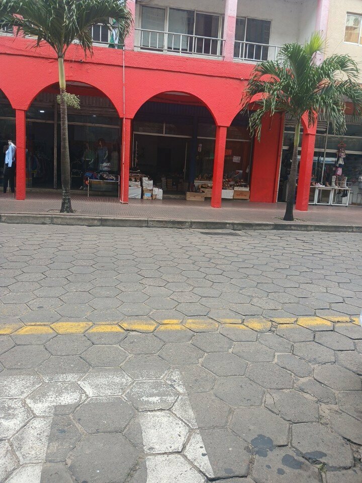 Ayakkabı mağazaları Venta de zapatos nuevos, Santa‑Krus, foto