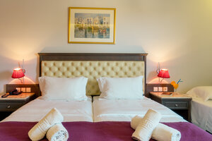 Castello City Hotel (The Periphery of Crete, Heraklion, Leoforos 62 Martyron), otel  Kandiye'den (İraklion'dan)