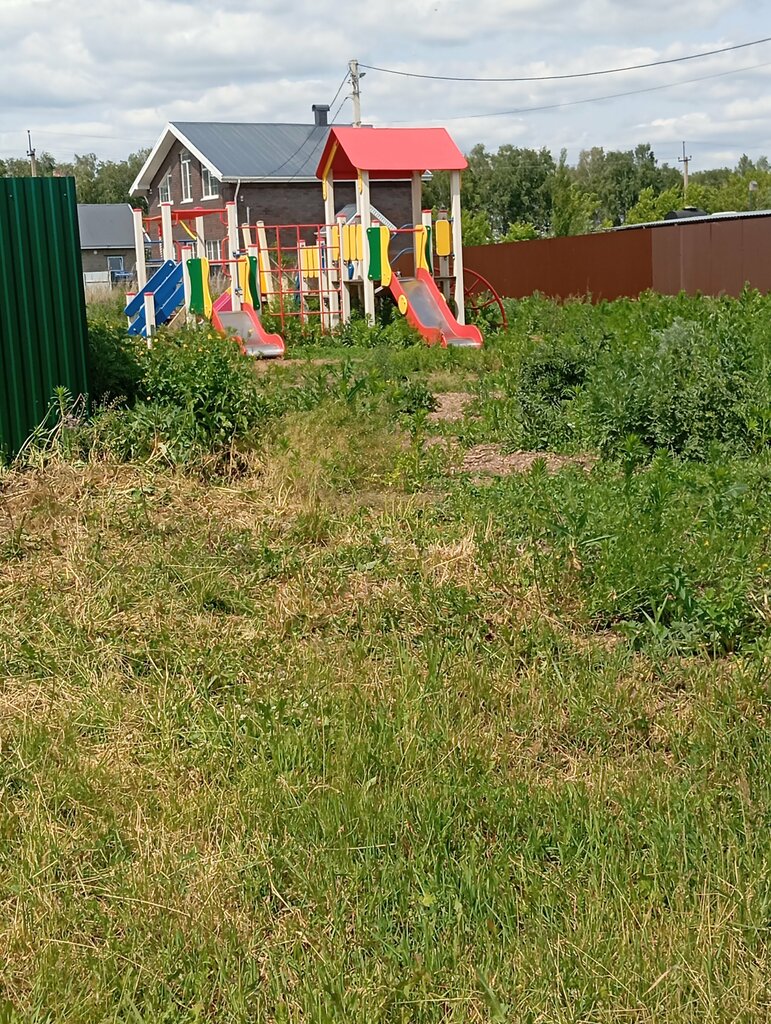 Belediyeler, devlet daireleri Administratsiya Iskinskogo Selskogo Poseleniya, Tümen (Tiumenskaya) oblastı, foto