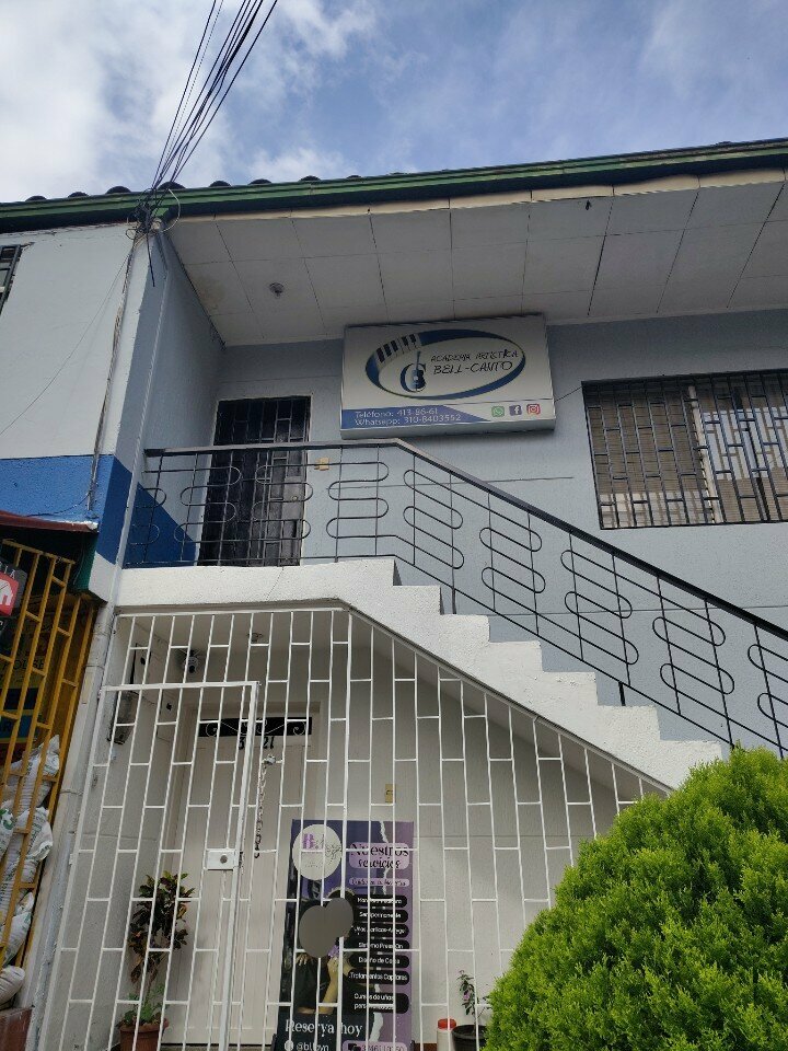 Müzik okulları ve konservatuarlar Academia Artística Bell-canto, Medellin, foto