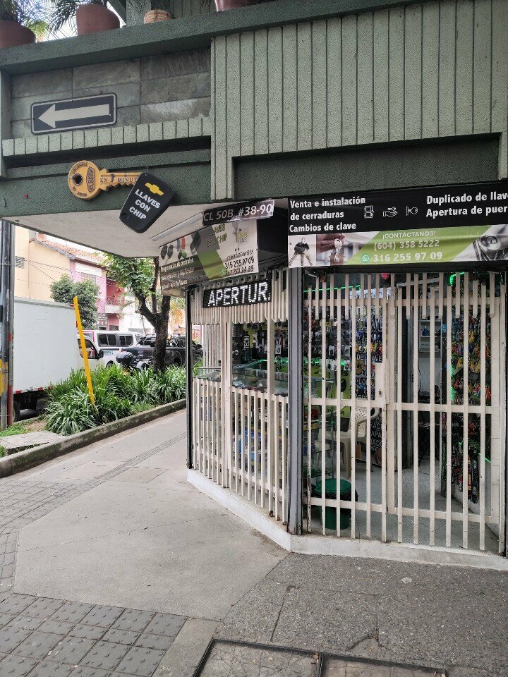 Araba anahtarları Keys with Chip, Medellin, foto