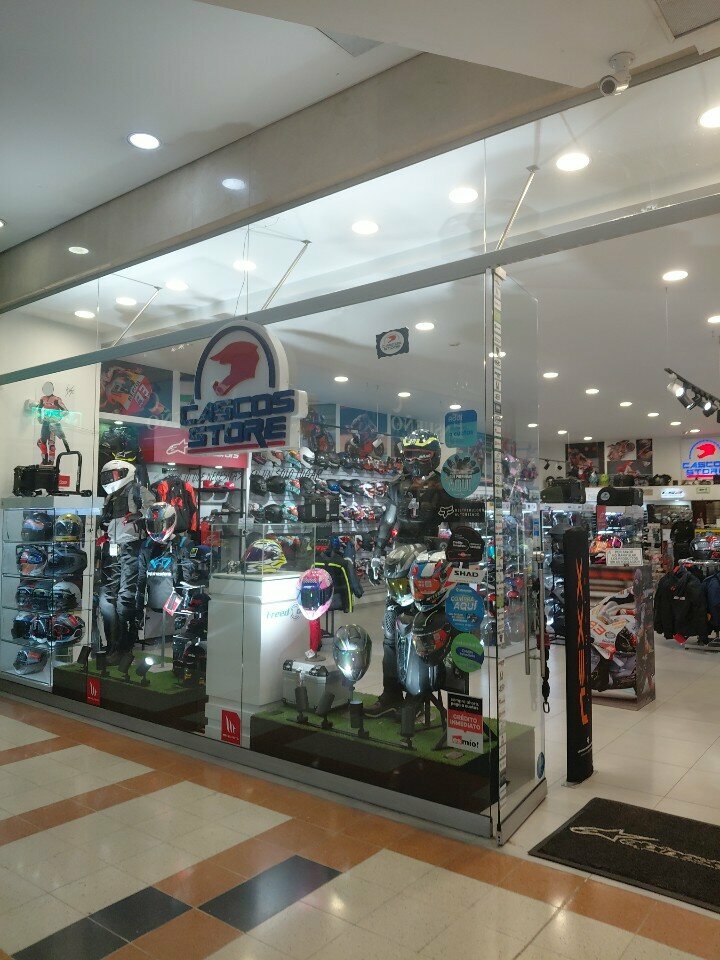 Motosiklet satışı Cascos Store Tintal Plaza, Bogota, foto