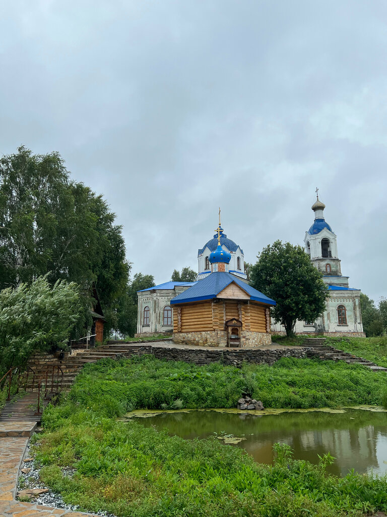 Ortodoks kiliseleri Tserkov Petra i Pavla v Ust-Salde, Sverdlovskaya oblastı, foto