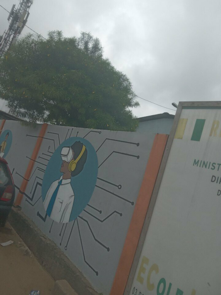 Ortaokul Ivorian School for the Deaf, Abican, foto