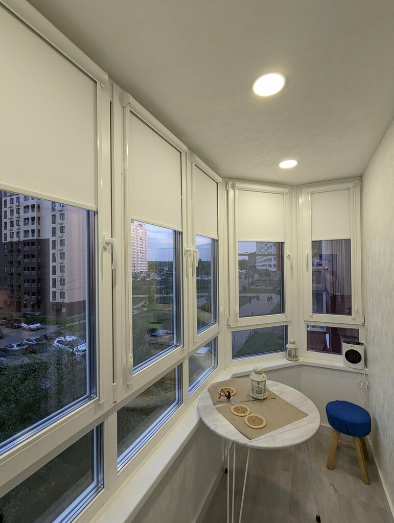 Cam balkon hizmetleri Darnas, Tiumen, foto