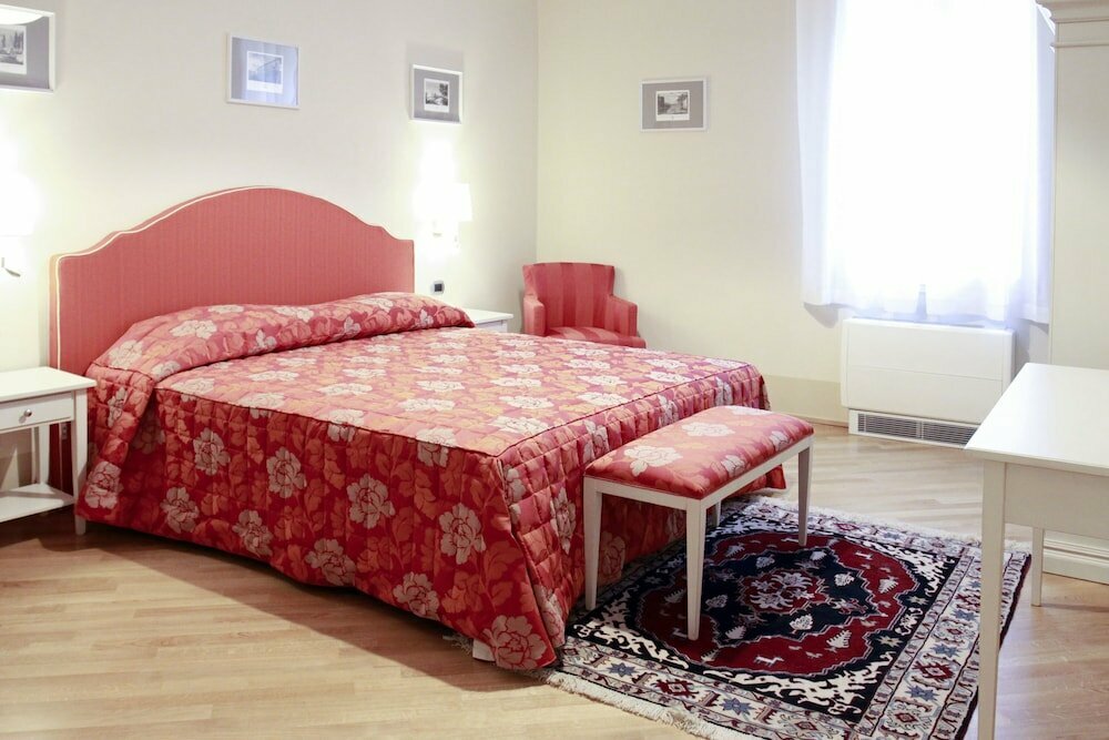 Otel Piazza Grande Apartment, Bologna, foto