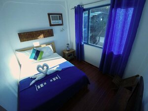 Casa Montemar (Nueva Street,Barangay 5,Coron Town Proper,5316 Coron,Palawan,), otel  Koron'dan