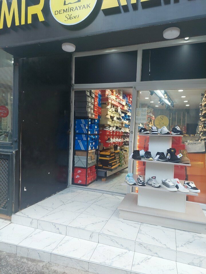 Ayakkabı mağazaları Demir S Ayakkabı, Bursa, foto