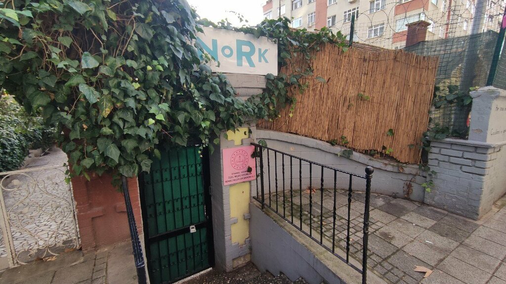 Anaokulları Kadıköy Özel Neşeli Oyuncaklar Renkli Keşifler Anaokulu, İstanbul, foto