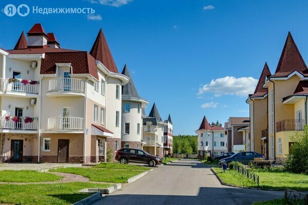 Yazlık yerleşim Заповедное озеро, Moskova ve Moskovskaya oblastı, foto