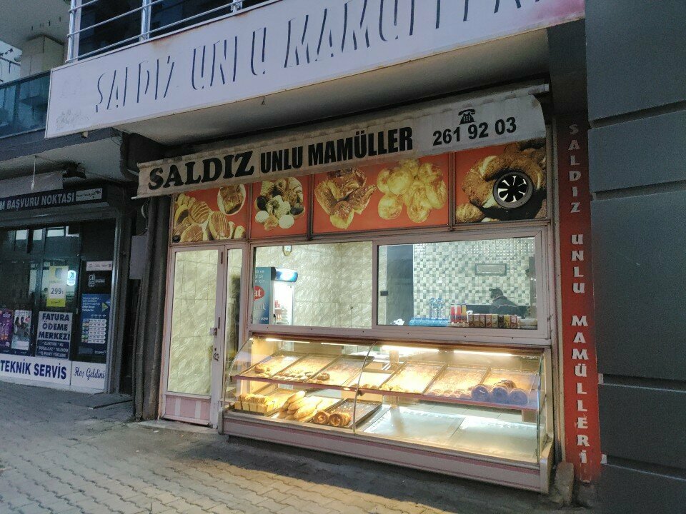Ekmek fırını Saldız Unlu Mamulleri, İzmir, foto