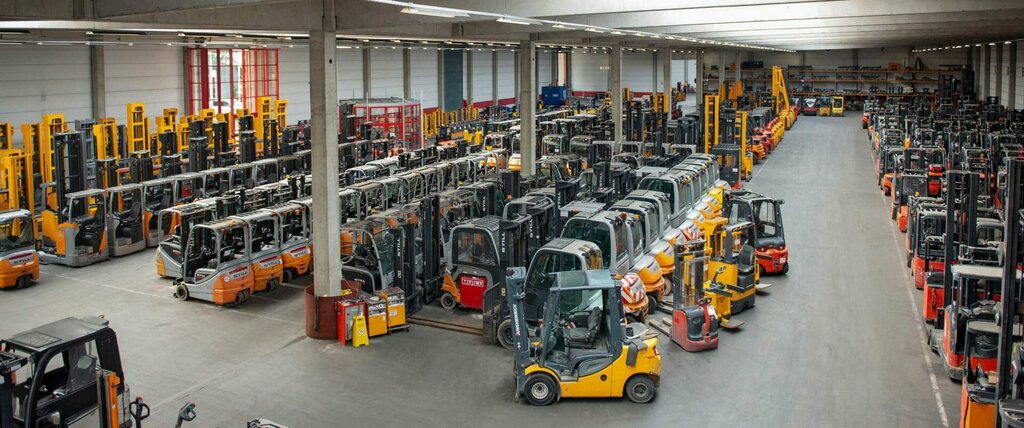 Kiralama noktası Genex Industrial Equipments LLC, Dubai, foto