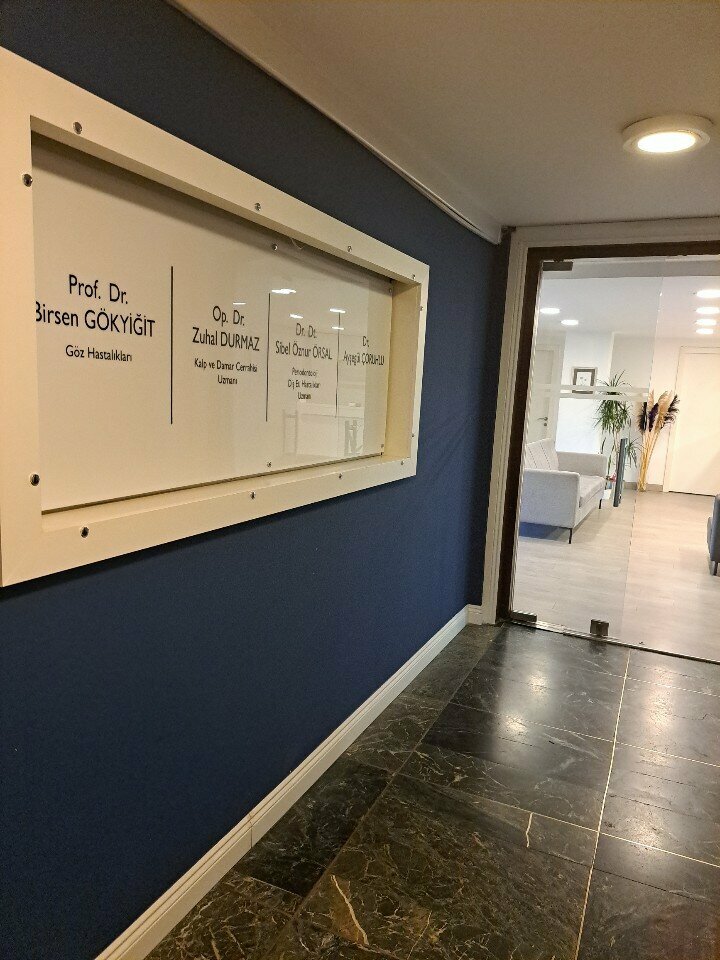 Tıp merkezleri ve klinikler Diş Hekimi Sibel Örsal, İstanbul, foto
