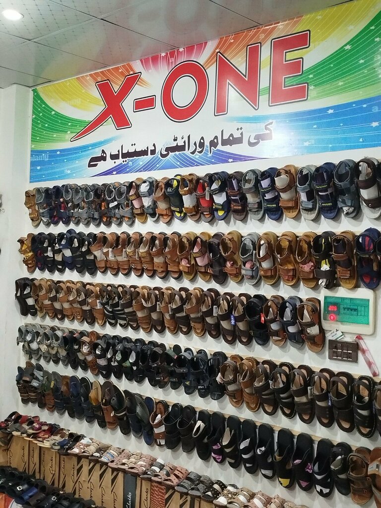 Ayakkabı mağazaları X one shoes shope, Lahor, foto