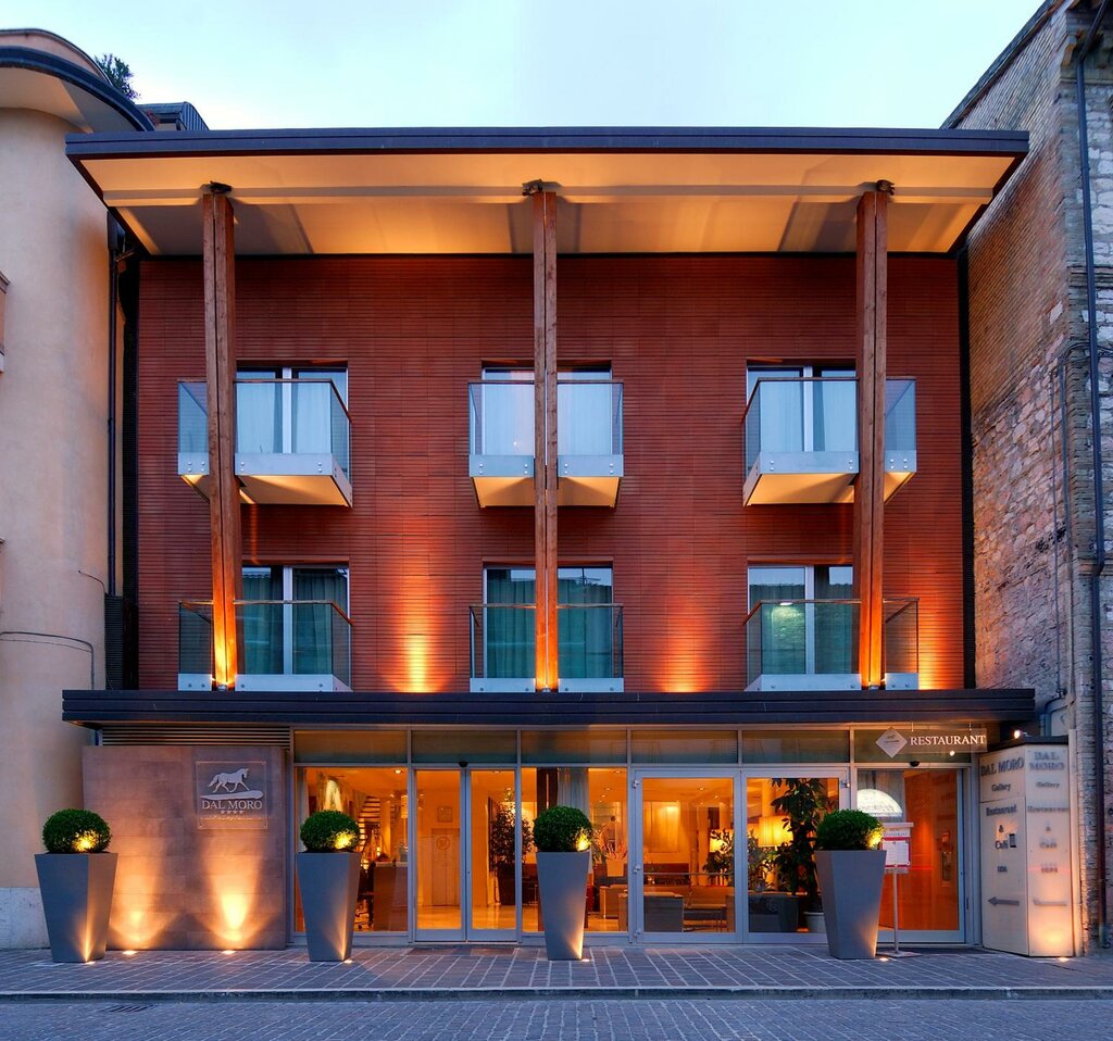 Otel Dal Moro Gallery Hotel, Umbria, foto