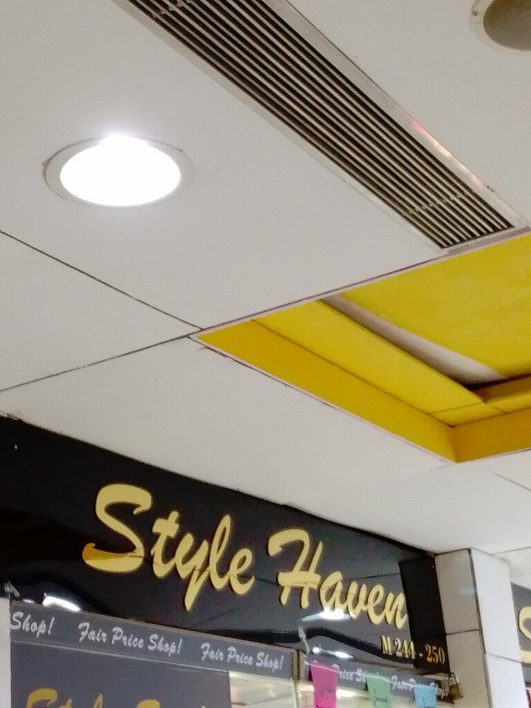 Dış giyim mağazası Style Haven, Karaçi, foto