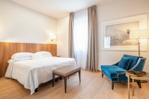 Hotel Laurin (Via Landi No:9, Salò), otel