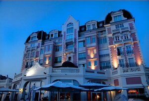 Grand Hôtel Thalasso et SPA (Boulevard Thiers No:43, Saint-Jean-de-Luz), otel