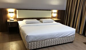 Hotel Samila Sdn Bhd (Kedah, Lebuhraya Sultan Abdul Halimo), otel  Alor Setar'dan