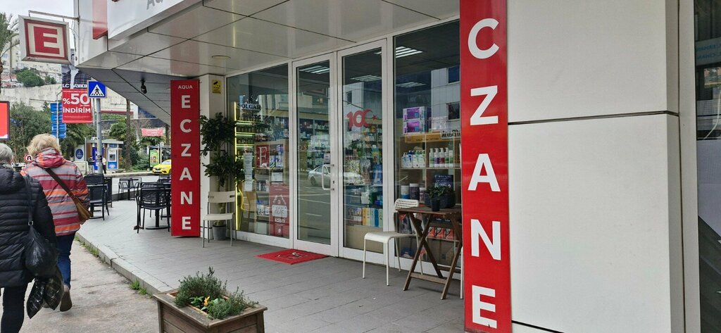 Eczaneler Aqua Eczanesi, İstanbul, foto