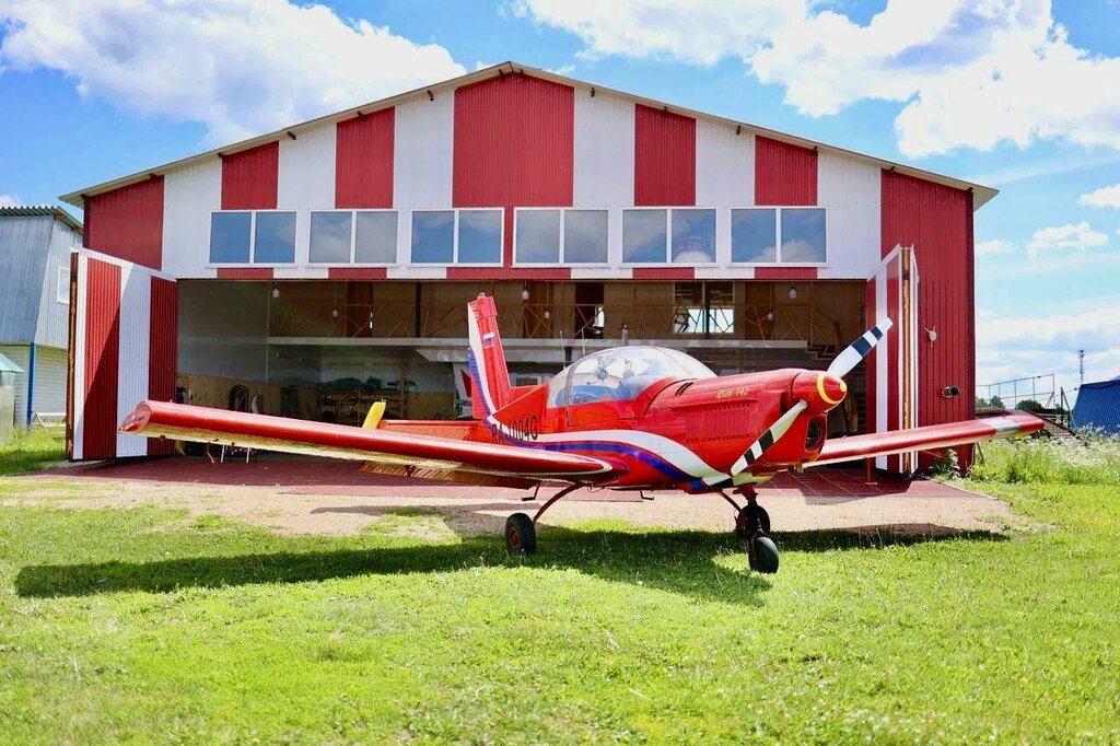 Uçuş kulüpleri Полет, Moskova ve Moskovskaya oblastı, foto