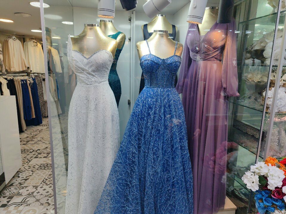 Giyim mağazası Neva Moda Abiye, İzmir, foto