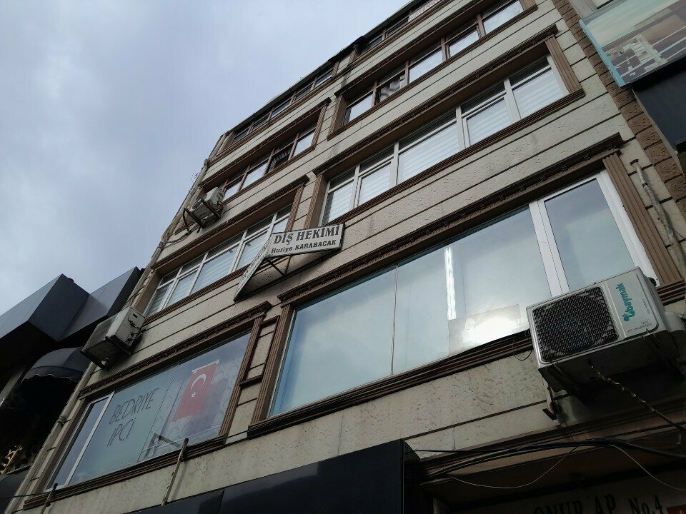 Diş sağlığı poliklinikleri Diş Hekimi Huriye Karabacak, İstanbul, foto