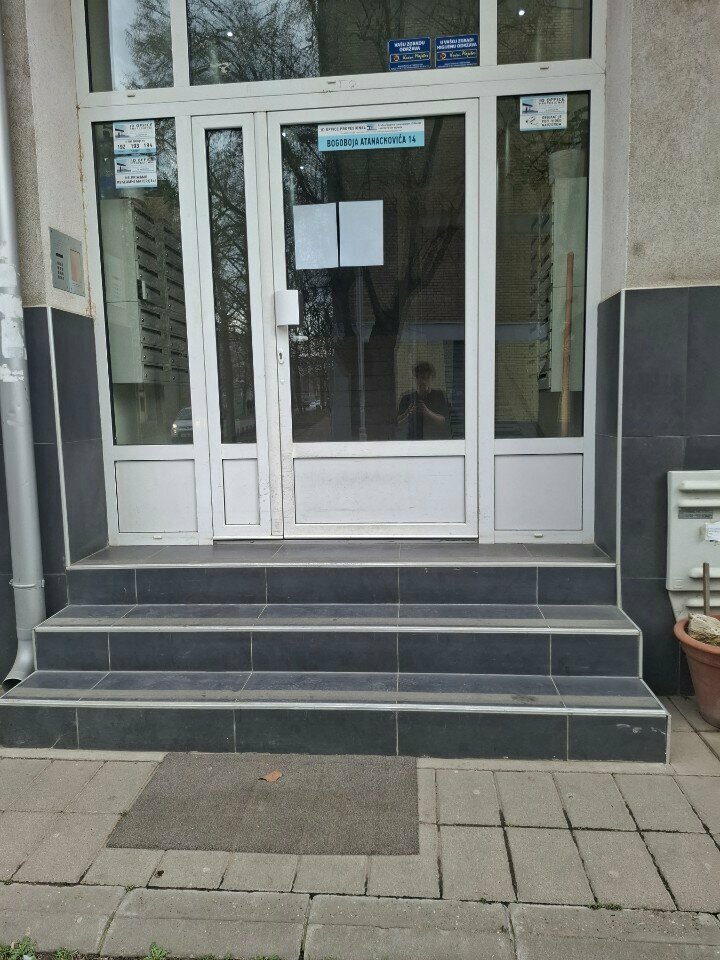 Apostil ve yasal evrak işlemleri Suzana Srdić, Novi Sad, foto