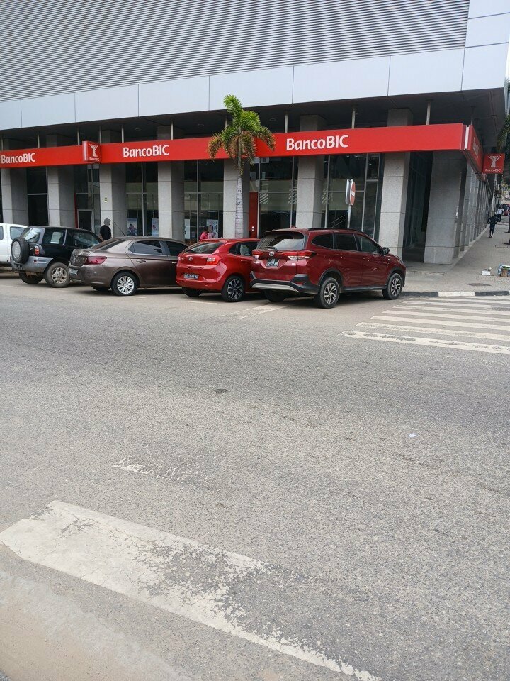 Banka Banco BIC, Loanda, foto