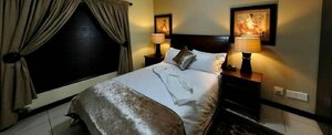 Eco Park Lodge (Gauteng Province, City of Tshwane Metropolitan Municipality, Centurion), otel