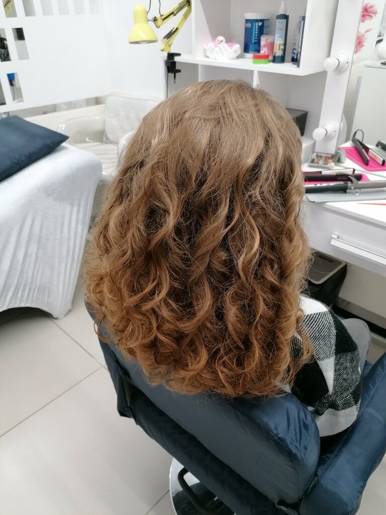 Güzellik salonu Slava, Niagan, foto