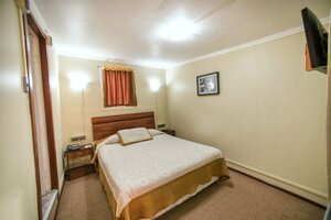 Hotel Sahara Inn (Comuna de Santiago, Corte Suprema, 168), otel  Santiago'dan