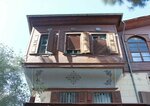 Abdullah Efendi Konağı altınoluk Köyü (Balıkesir, Edremit, Şahindere Mah., Mimar Sinan 6.1. Aralık Sok., 1), müzeler ve sanat galerileri  Edremit'ten