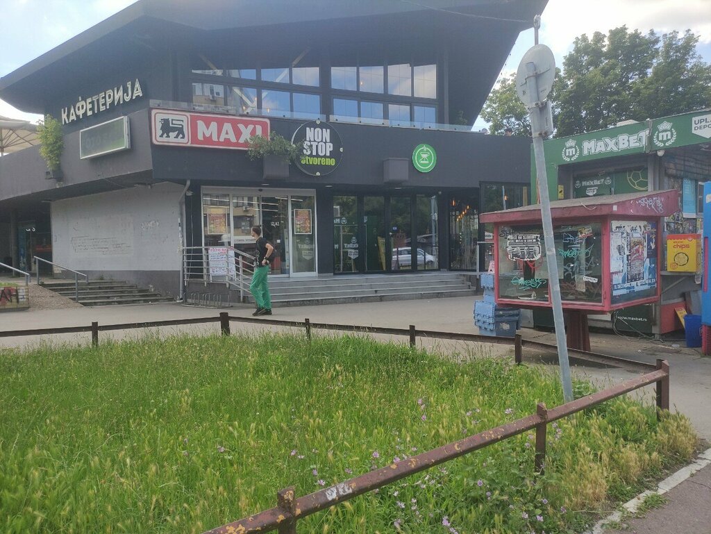 Süpermarket Maxi, Belgrad, foto