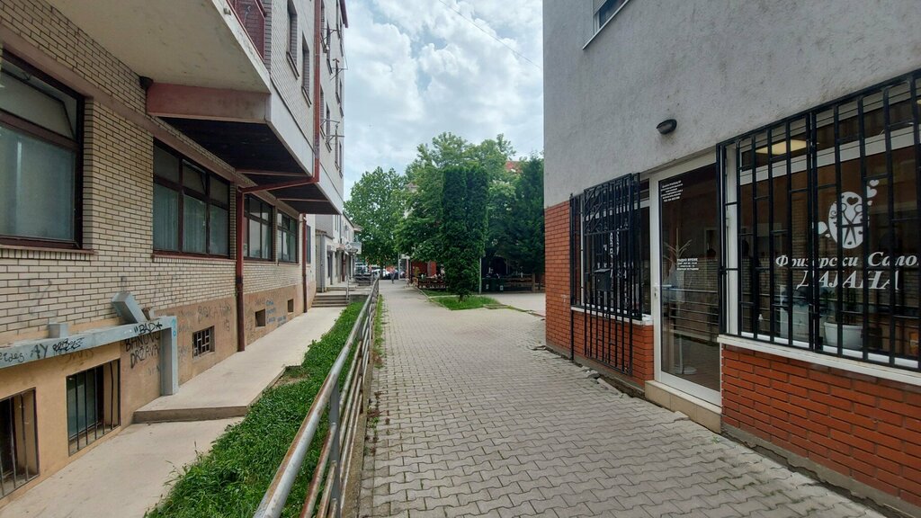 Kişisel bakım ürünleri Frizerski salon Dajana, Dünya, foto