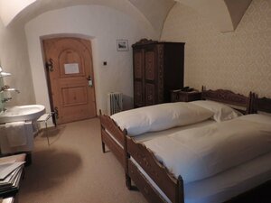 Hotel Klarer (Graubünden, region Imboden, Domat/Ems, Plaz, 2), otel  Graubunden'den