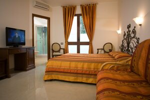 Hotel Hieracon (Corso Cavour No:60, Carloforte), otel  Carloforte'den