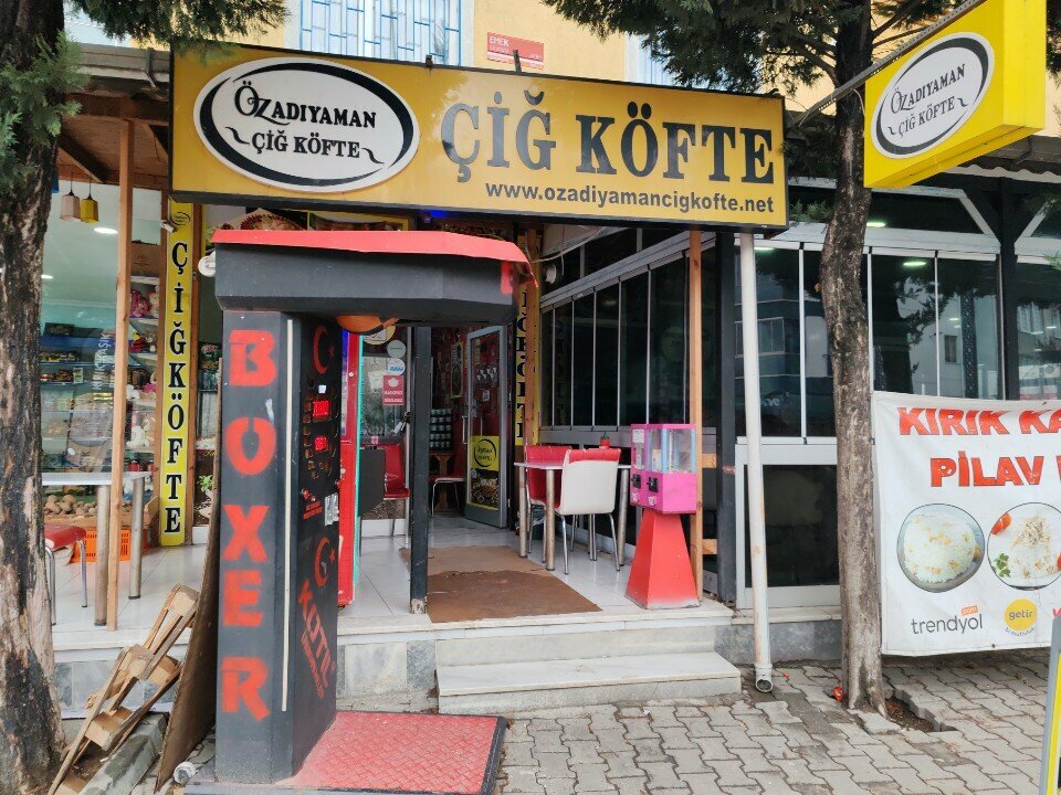 Hazır gıda satan yerler ÖzAdıyaman Çiğköfte&Kırık Kaşık Pilav Evi, İstanbul, foto
