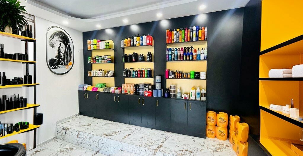 Kozmetik ve parfümeri mağazaları Arjim Parfüm & Kozmetik, İzmir, foto