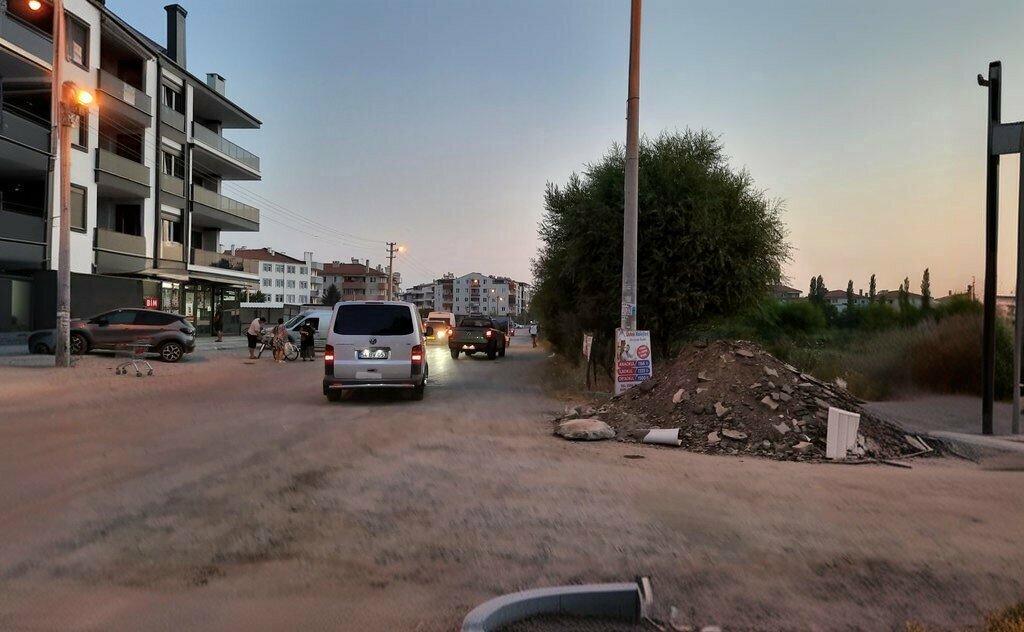 Süpermarket Bim, Edremit, foto