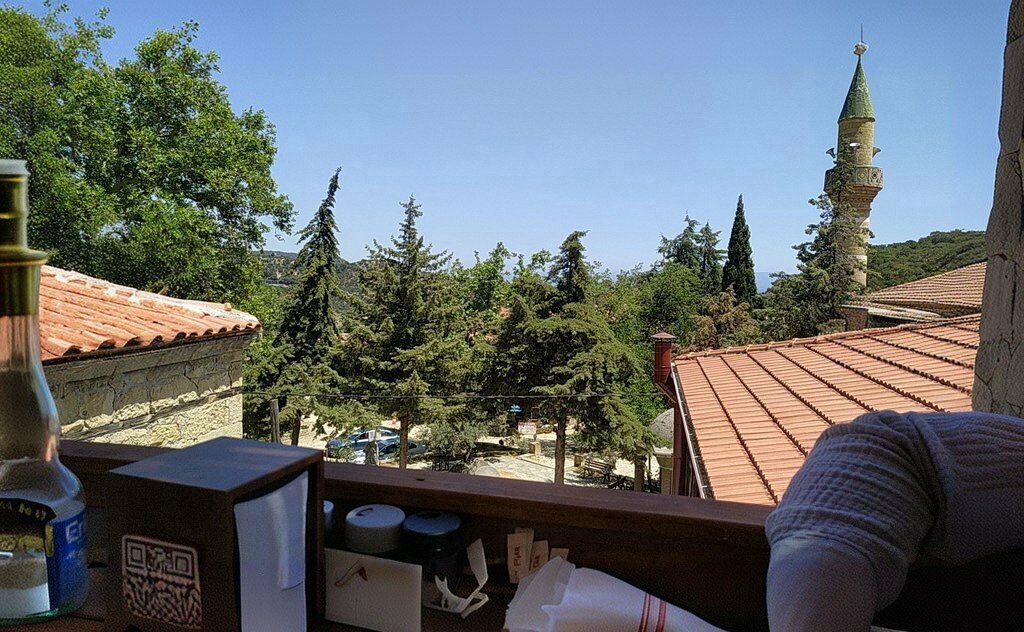 Restoran Yeşilyurt Lezz-et Köşe'de Cafe & Restaurant, Ayvacık, foto