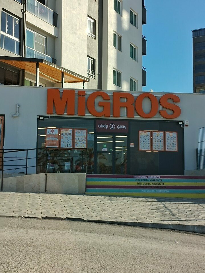Süpermarket Migros, Adana, foto