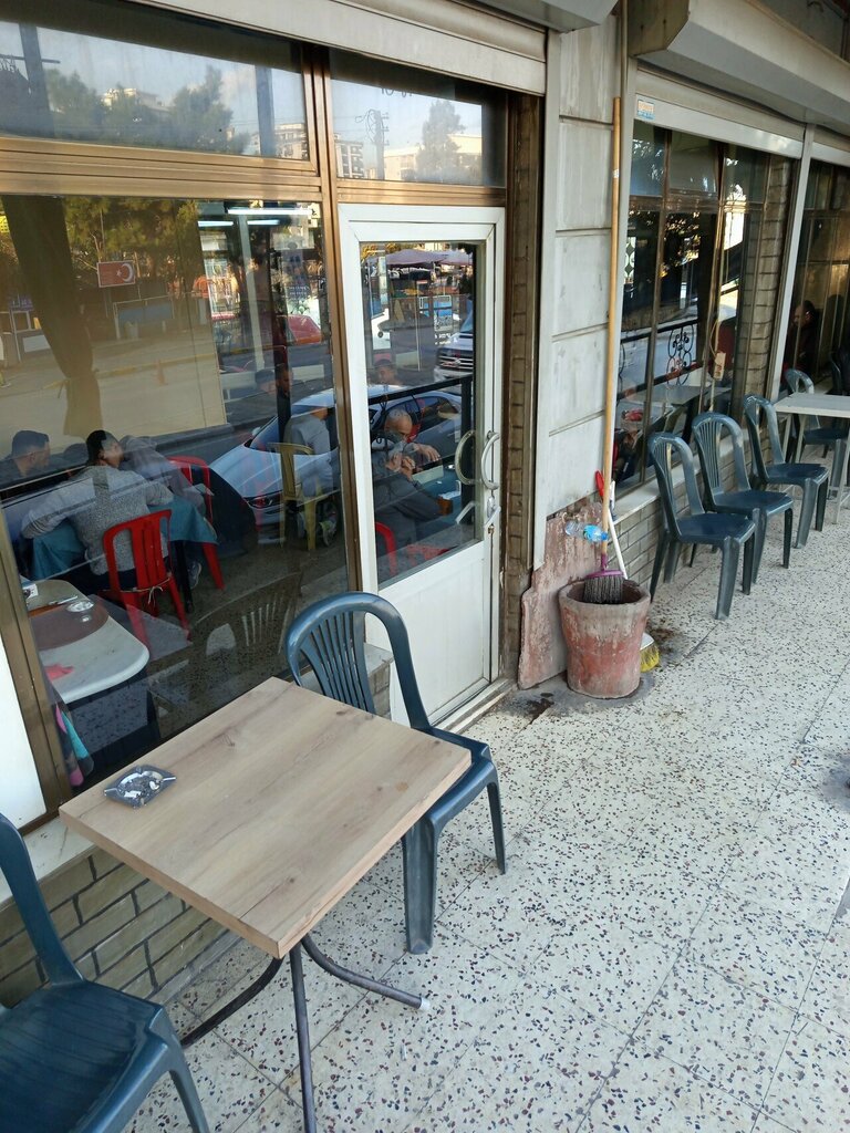 Oyun salonları Tokatlılar Kıraathanesi, İzmir, foto