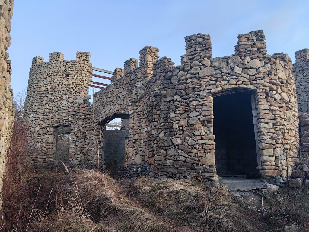 Turistik yerler Замок, Adıge Cumhuriyeti, foto